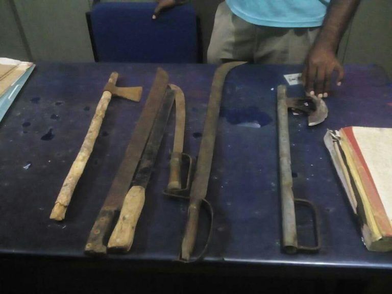 யாழ் குடாநாடும், வாள் வெட்டுக்குழுக்களும்