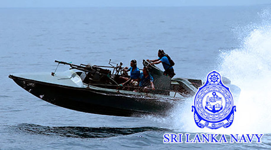 பூநகரியில் மீனவர்களைக் கடித்துக் குதறிய இலங்கை கடற்படை